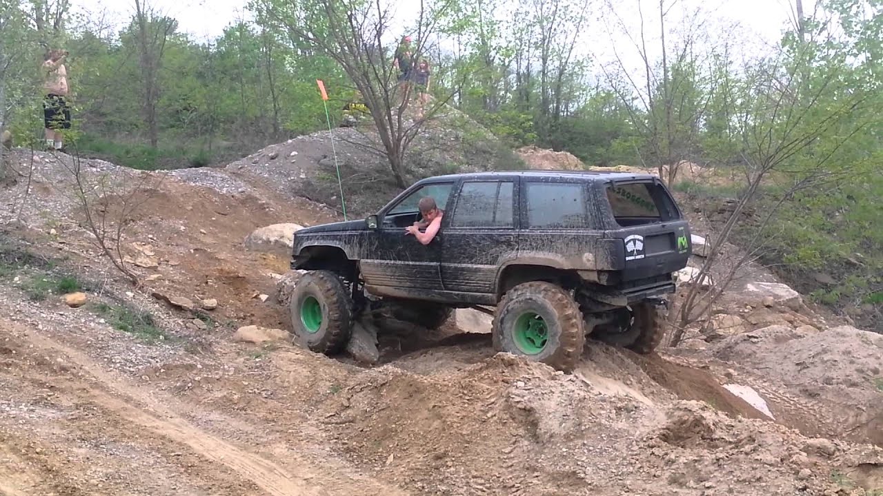 Low budget boggers jeep @bundy hill off-road park - YouTube