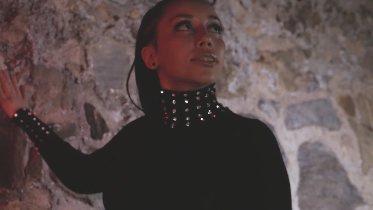 KENAA-"SHOW ME THE WAY" (OFFICIAL MUSIC VIDEO) - YouTube