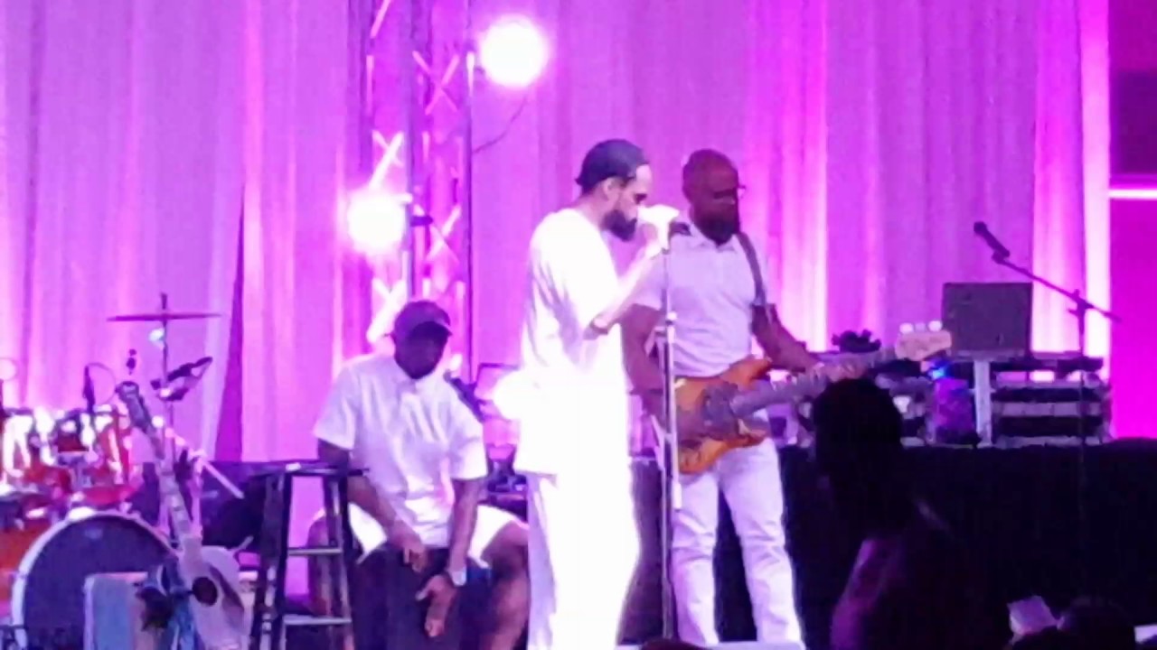 Bilal - Back To Love (Live) - YouTube