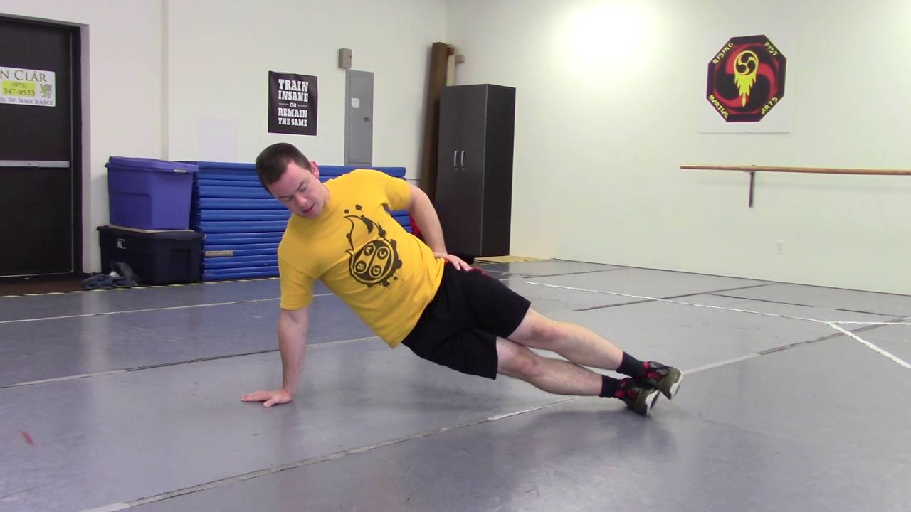 How to Do Planks (and Plank Variations) - YouTube