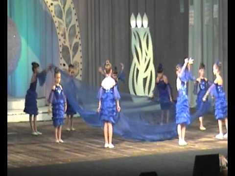 Мой вариант танца с тканью на городском фестивале - YouTube