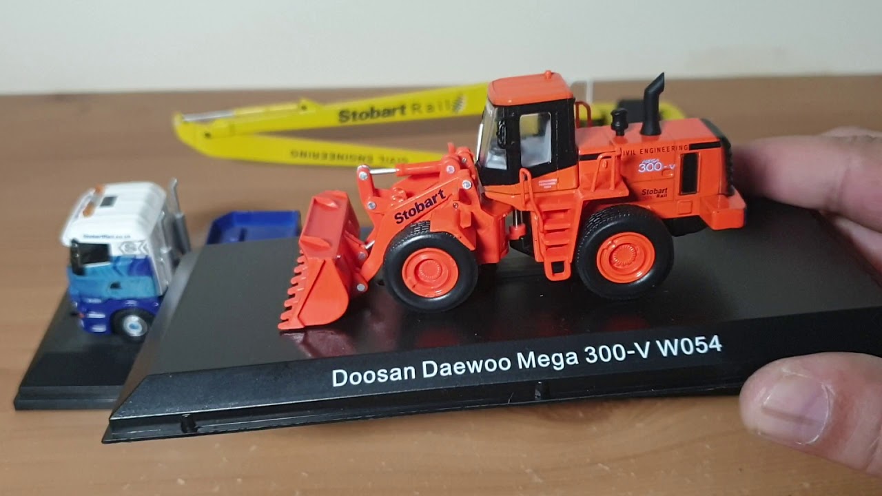 OO Gauge (1/76 scale) Trucks , Lorries and Plant Equipment - YouTube