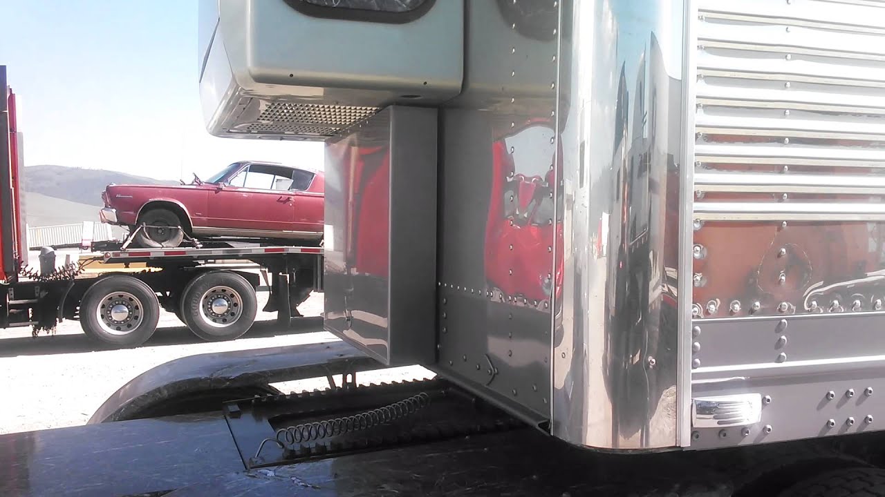 Famous show truck outcast - YouTube