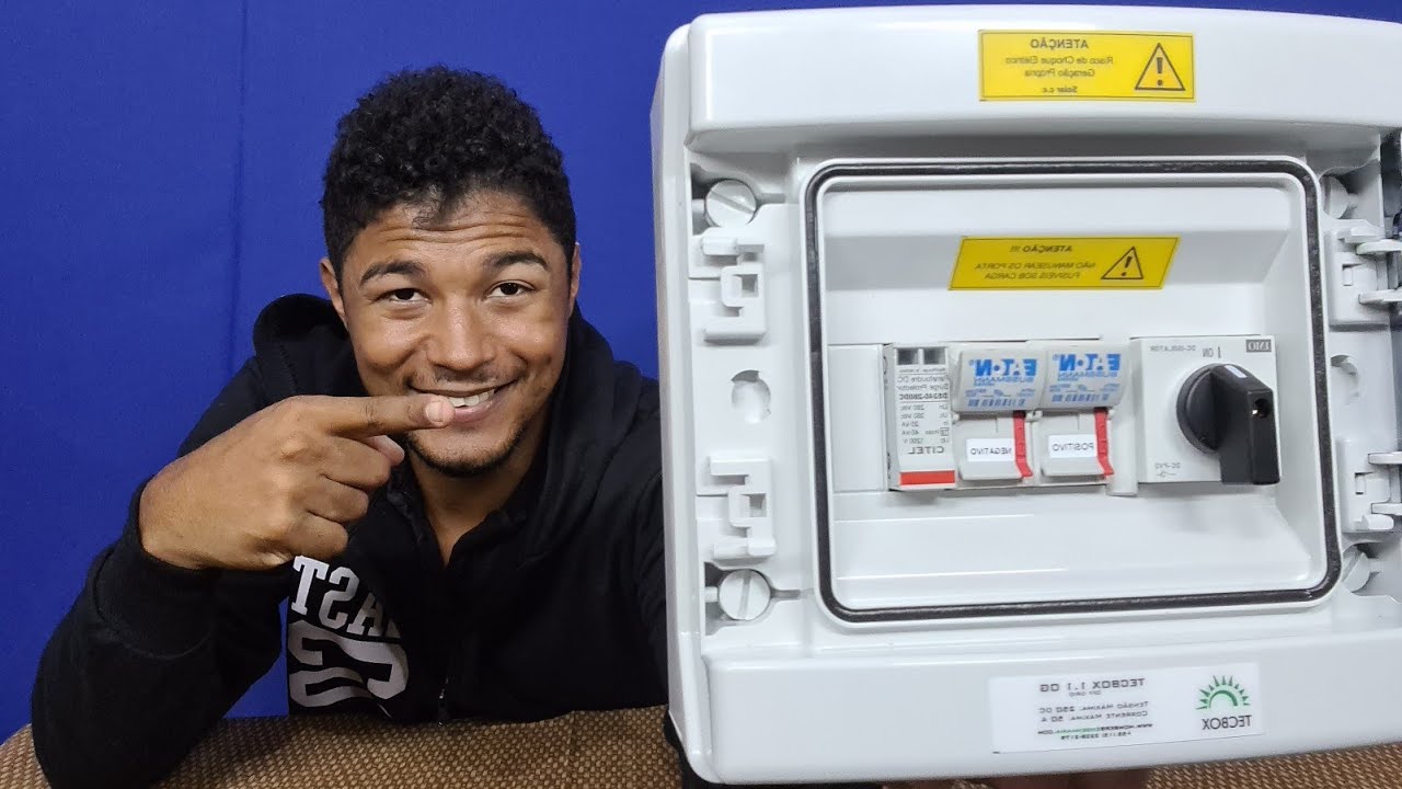 Veja como é uma string box Off-grid e para que serve - YouTube