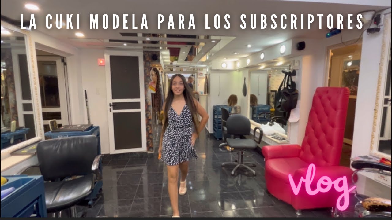 La cuqui modela para los subscriptores .limpiando mi casa en cuba ...