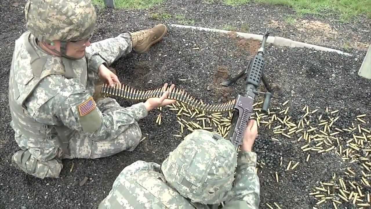 240 Bravo Machine Gun - YouTube