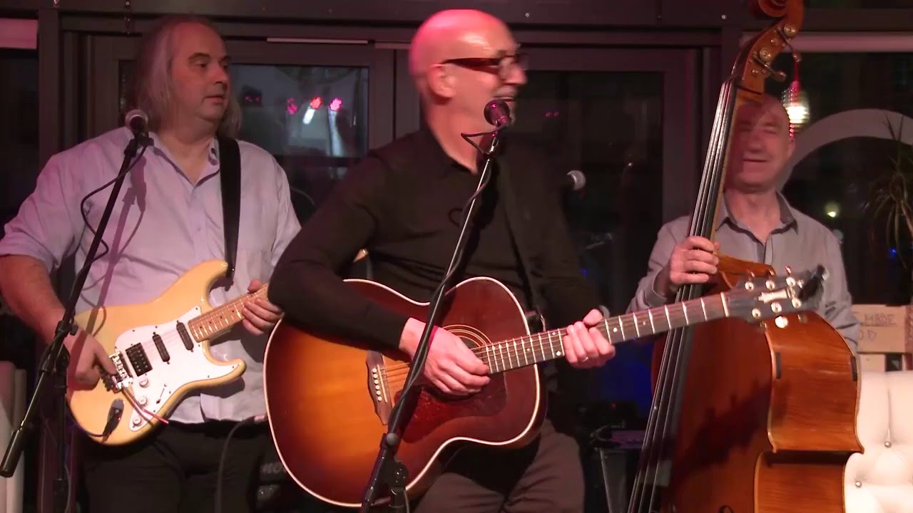 Mal Pope & The Jacks - Cover Me - YouTube