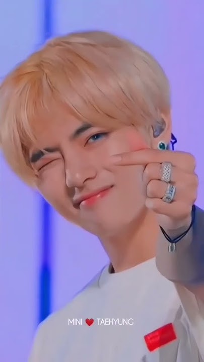 V and Lisa cute expressions part-1 🤗😍 #lisa #taehyung #taelice #blackpink#taennie #bts#liskook ...