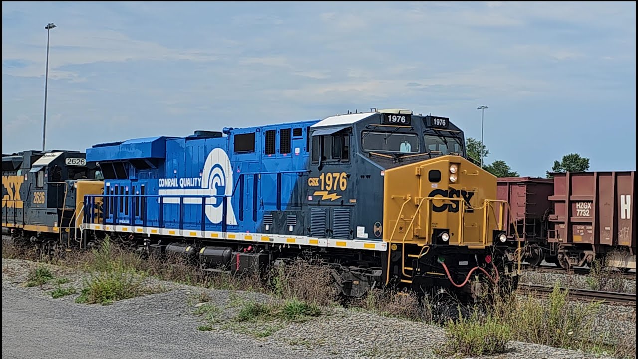 CSX 1976 Conrail Heritage Locomotive Passing Thru DeWitt NY, CSX Manifest M364 & Work Train W018 ...