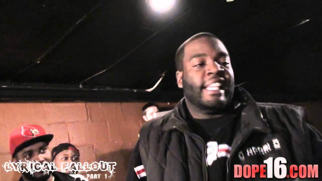 Dope16.com emcee rap battle Keelo Vs Murdastyle Teazy - YouTube