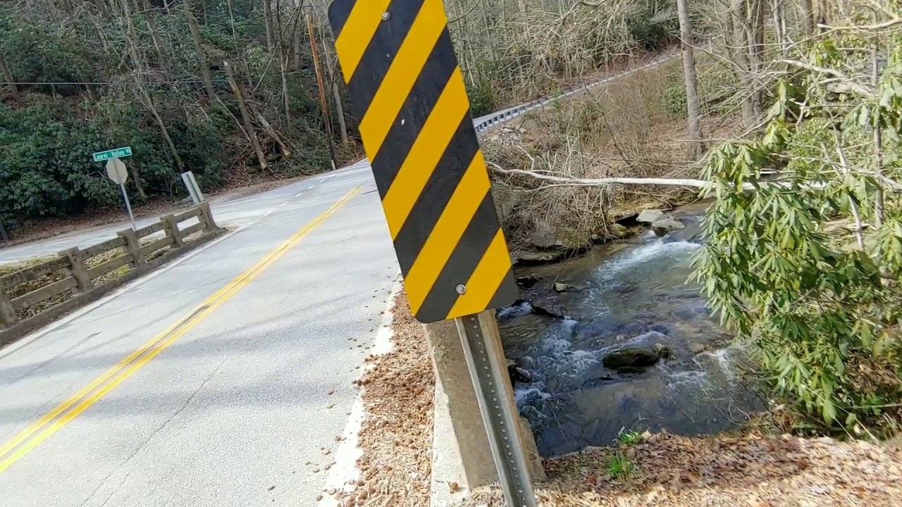 Foothills Trail-Table Rock to Bad Branch Reservoir - YouTube