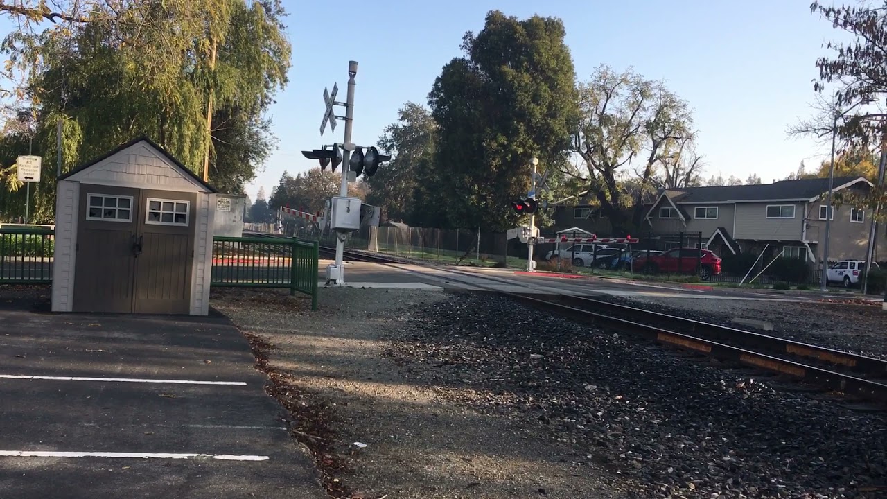 Ace 3105/3104 8:45 going through Pleasanton - YouTube