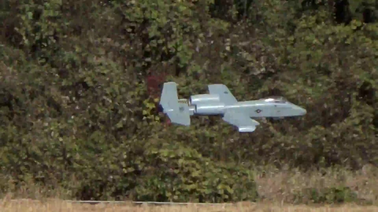 GWS A-10 もろいエンジンポッドが離脱w - YouTube