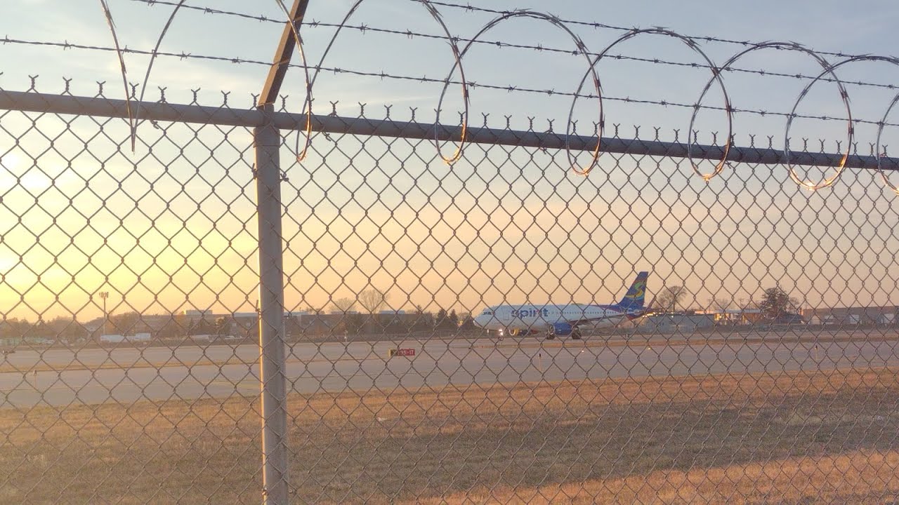 *RWY17* Spirit Airlines Airbus A320-232(WL) Takeoff from Minneapolis ...