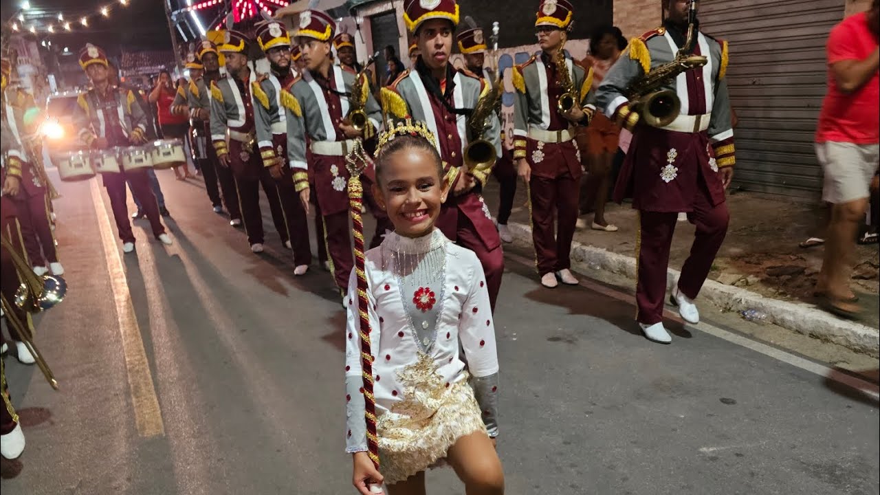 Banda Musical de Marcha de Carmópolis | Show Drumline Brazil - YouTube