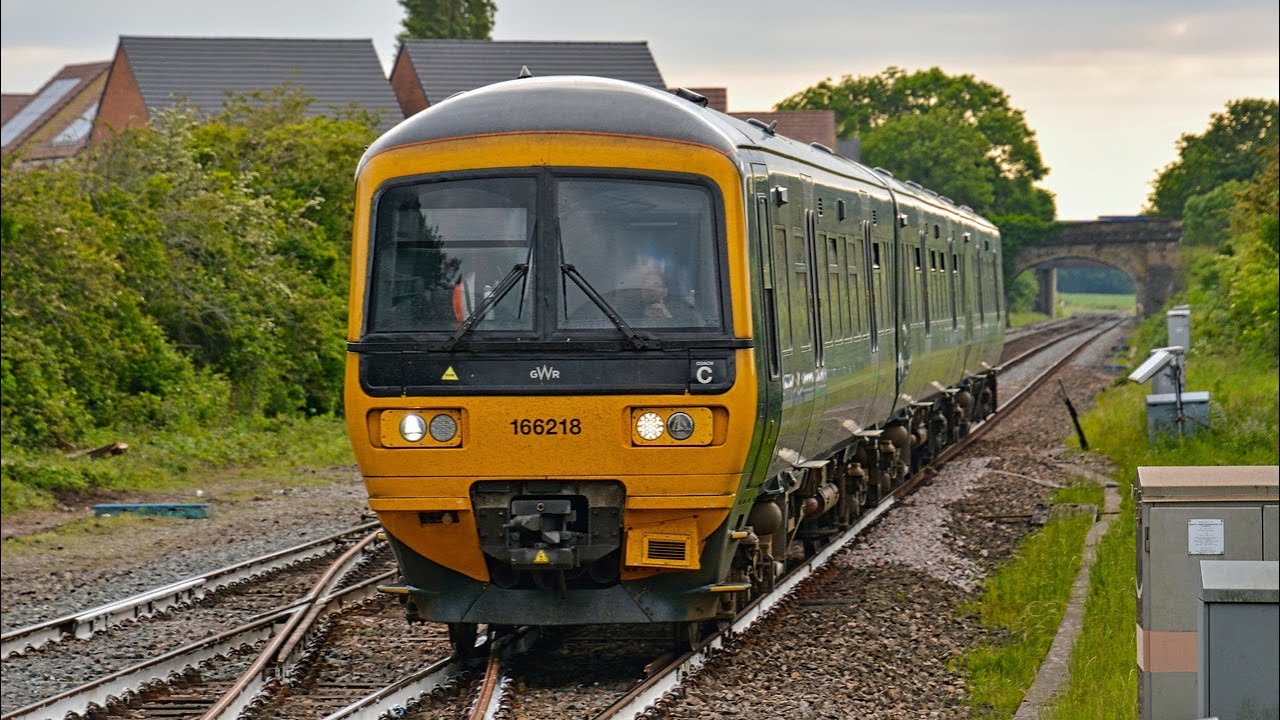GWR, Great Western Railway, Class 166, 166218 at Cam & Dursley - YouTube
