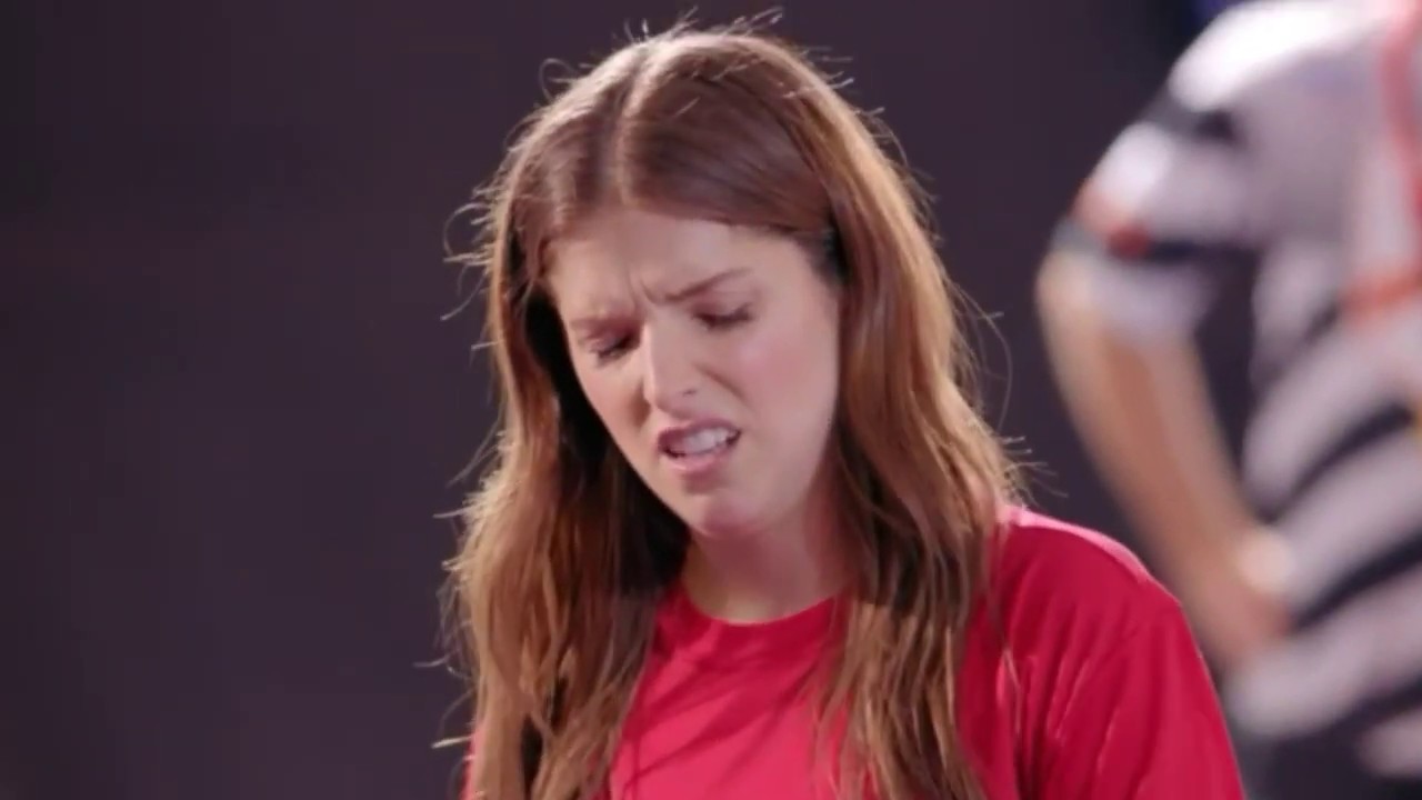 kevin hart and anna kendrick have fun for 2 minutes 26 seconds - YouTube