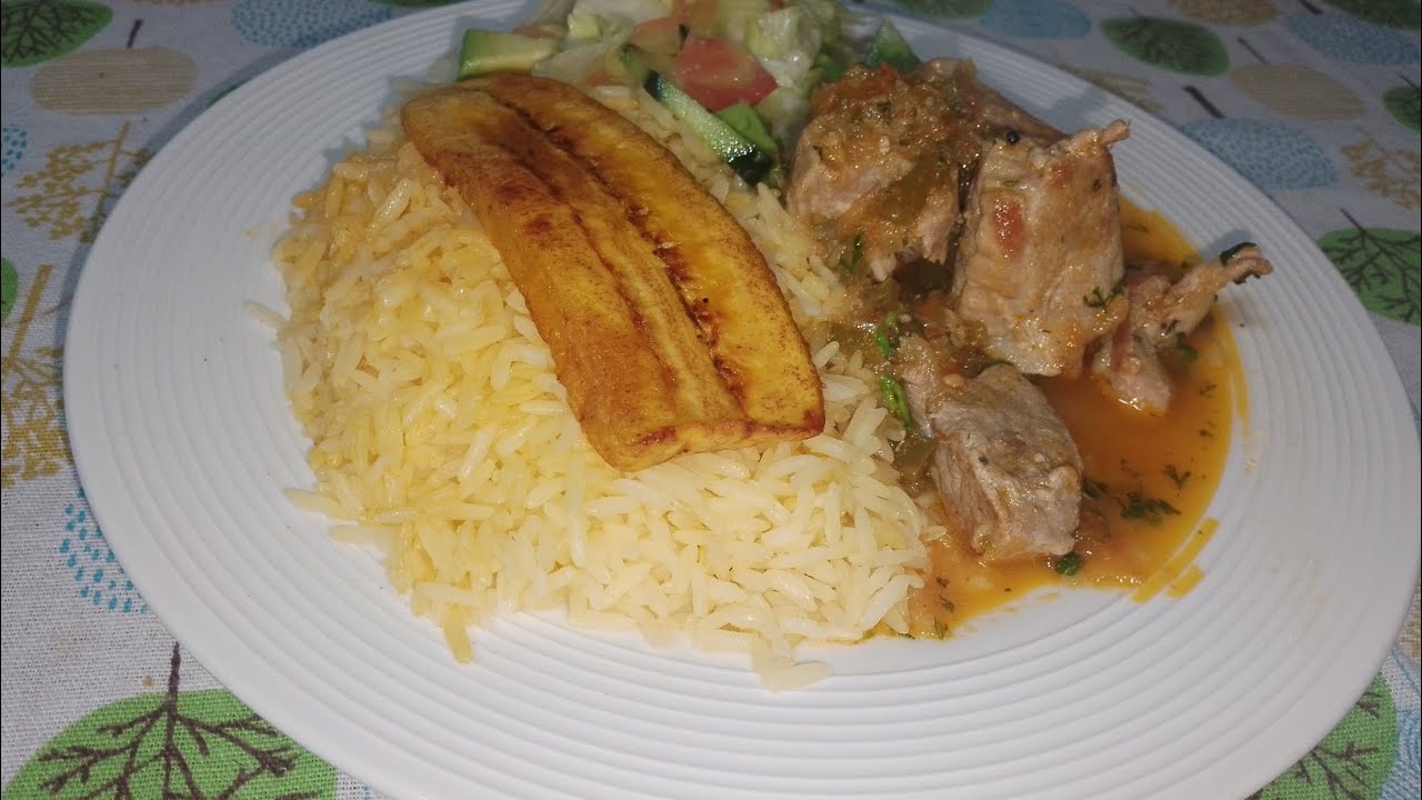 Cómo preparar seco de chancho - YouTube