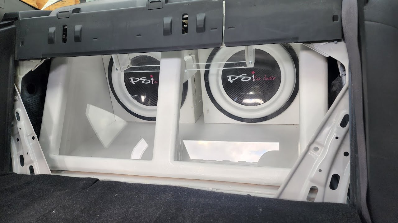 Honda civic with custom psi subwoofers on 2 psi 5ks 6thorder - YouTube