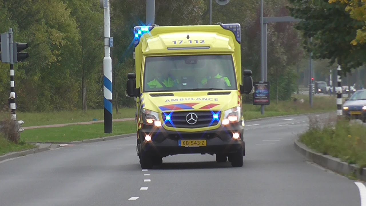 Nieuwste ambulances Rotterdam-Rijnmond 17-164 & 17-112 met spoed naar ...