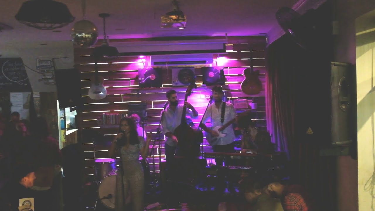 LOU'ANA - Wolves (Live at Portland Public House) - YouTube