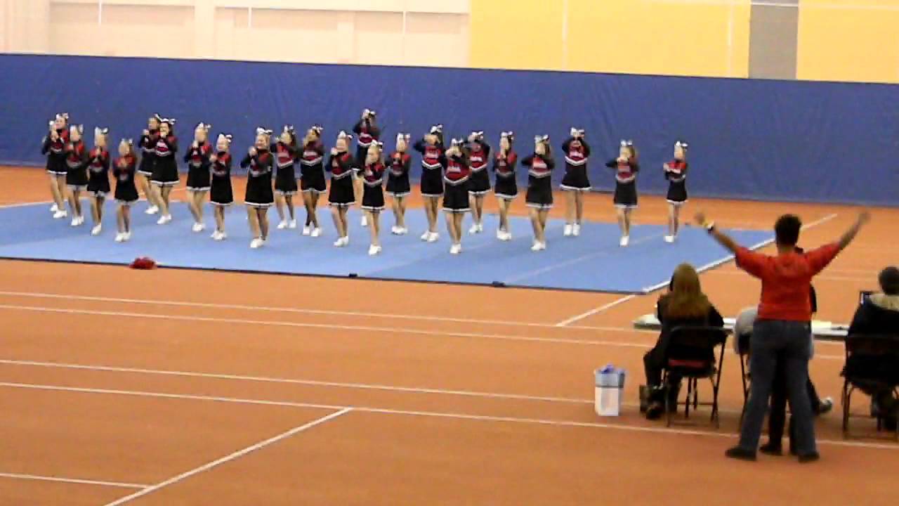 Penfield Youth A team at the AYFCL cheer competition - YouTube