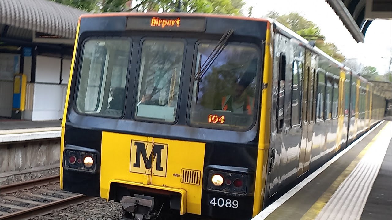 *A Lovely Ride* Tyne And Wear Metro Class 599 4089 - YouTube