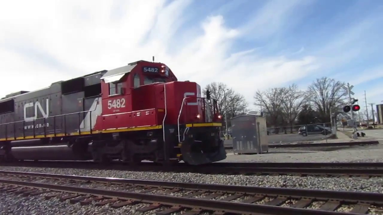 2/12/17 - CN SD60 5482 leads Canadian National Freight Train - YouTube