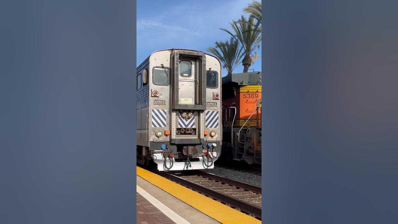 Amtrak Cab Car Pacific Surfliner 6903 With Lots Of Quilling - YouTube