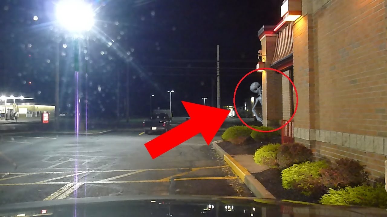 Wendy's Drive Thru Alien Creature Caught On Tape! - YouTube