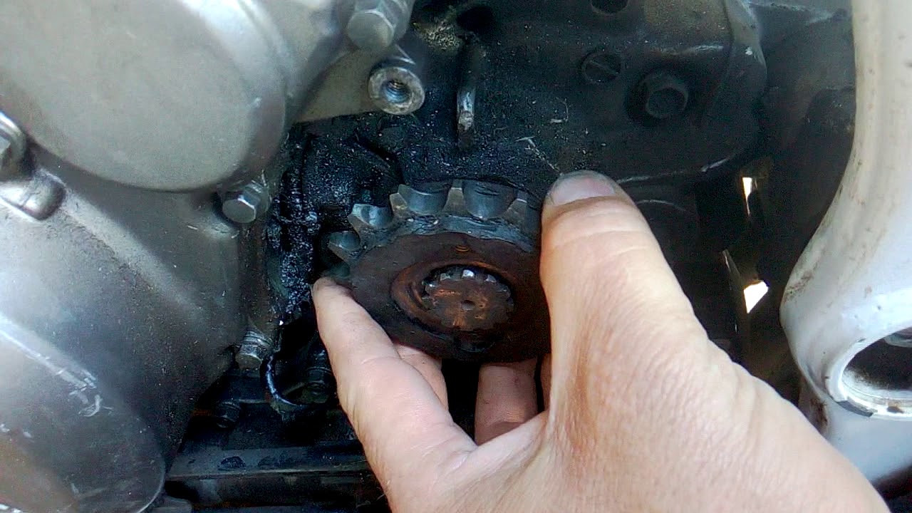 Motorcycle sprocket and sideshaft splines - YouTube
