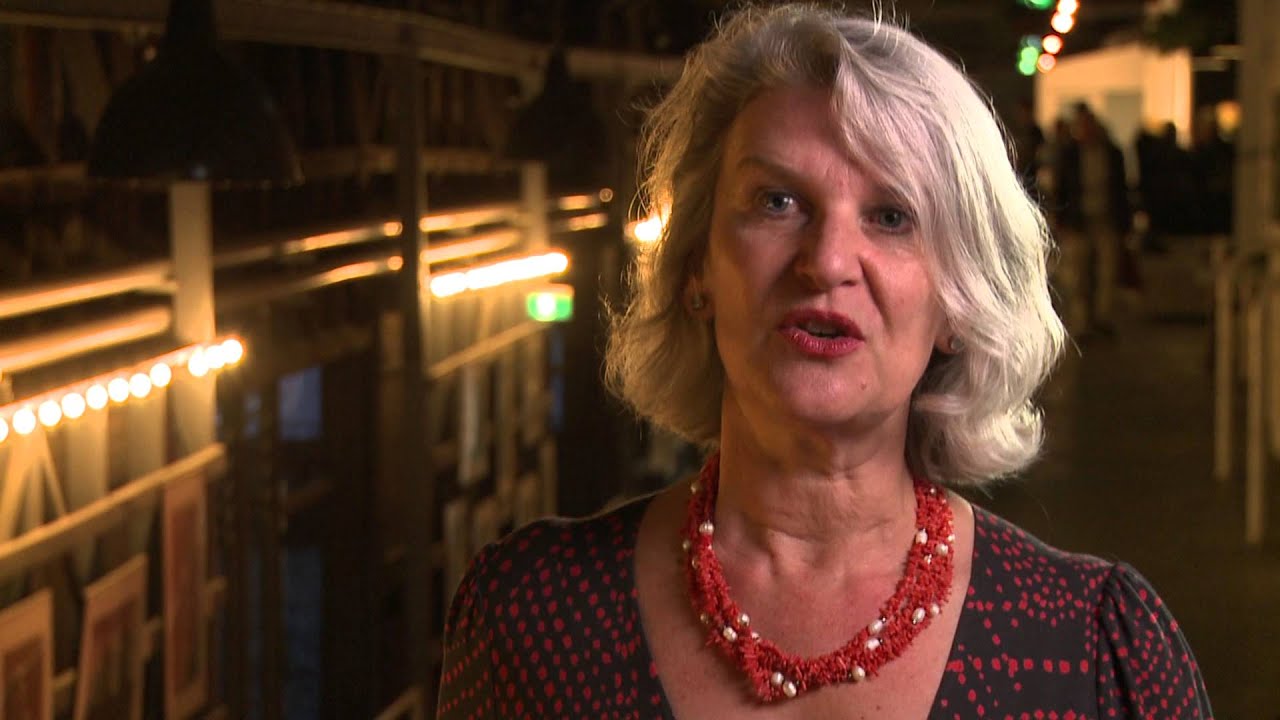 2013 Pascall Prize Interview: Susan Wyndham, SMH literary editor - YouTube