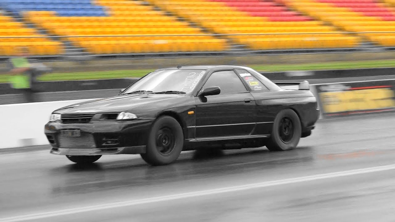 WORLDS FASTEST & QUICKEST REGISTERED R32 GTR ON RADIALS JUN II CROYDON ...