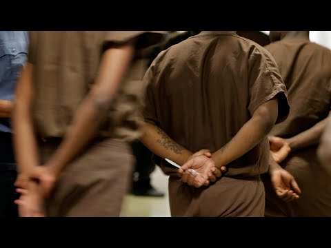 LOCKED IN Ep. 17 ( HOW TO MOVE WHEN YOU DONT WANT TO JOIN A GANG IN ...