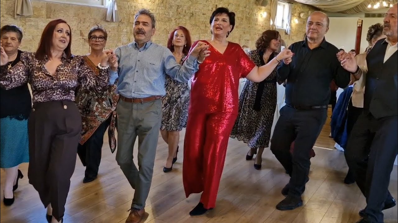Ετήσιος χορός Δηλιος Απολλων Λαογραφικος Ομιλος Μαρκοπούλου Πόρτο Ράφτη ...