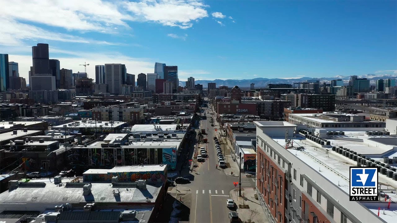 Open Trenching in a Tight Spot with EZ Street - YouTube