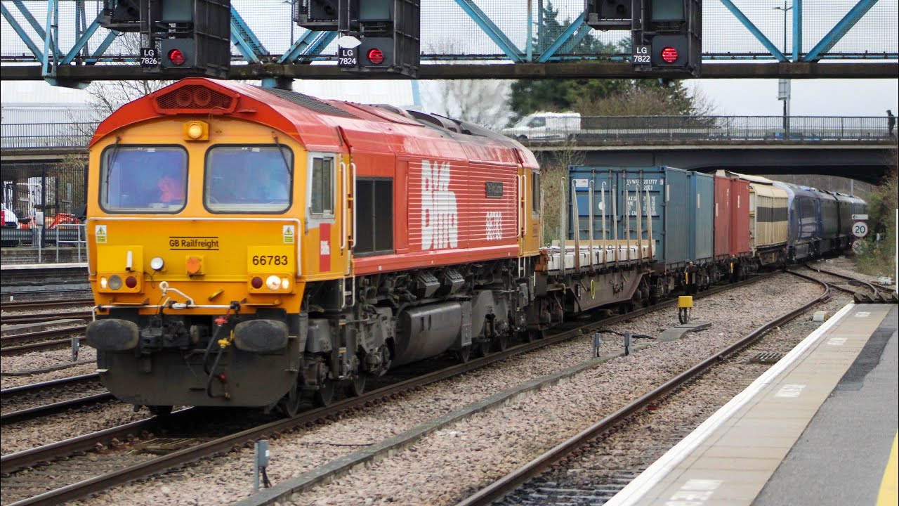 GBRf BIFFA Livery 66783 Dragging New Hull Trains 802305 Through Lincoln ...