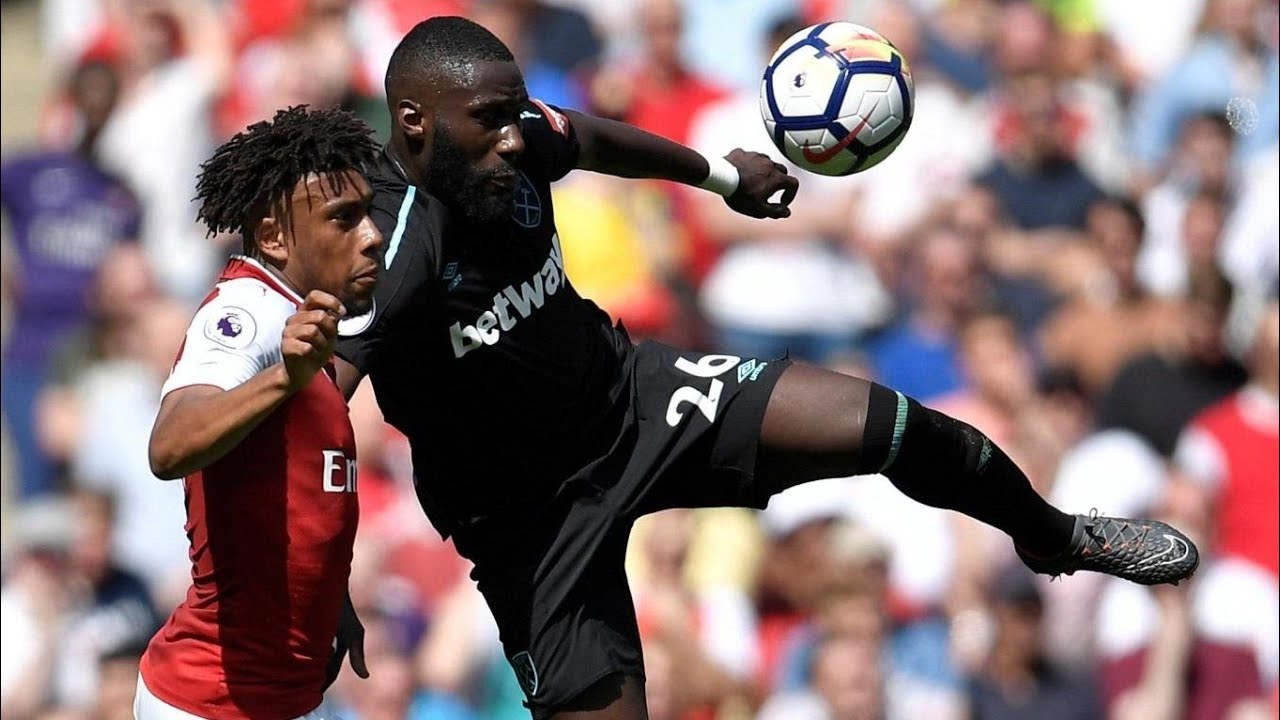 Arsenal vs West Ham Live 1st Half Watch Along - YouTube