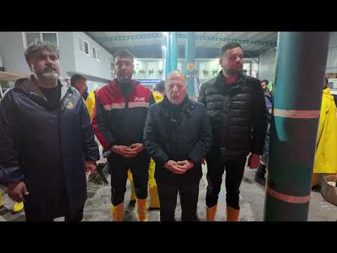 YÜREĞİR’DE ŞİDDETLİ YAĞIŞA ANINDA MÜDAHALE