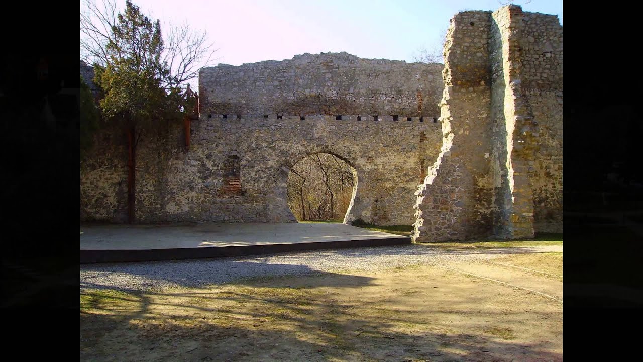 Pécs, tettyei romok,tettyei Mészkőbarlang,Pintér kert a Tettyén.2014 ...