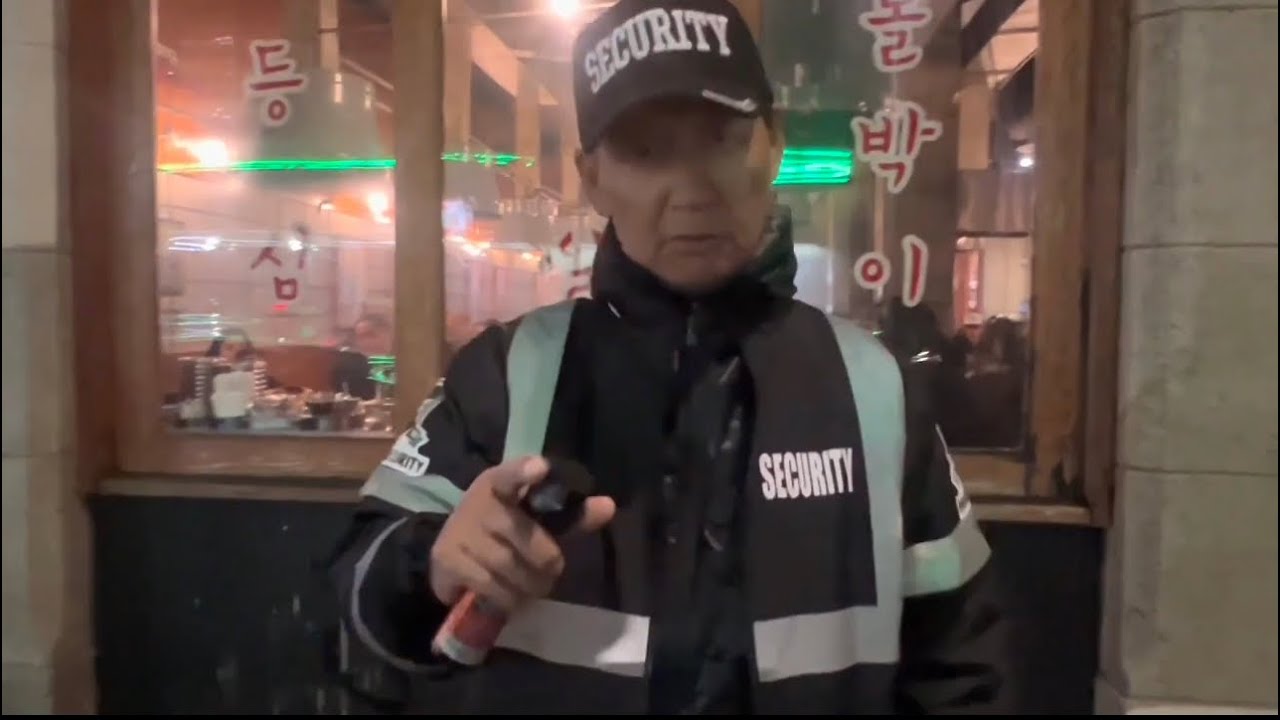 Crazy security guard comes out ready to remove me for filming in public ...