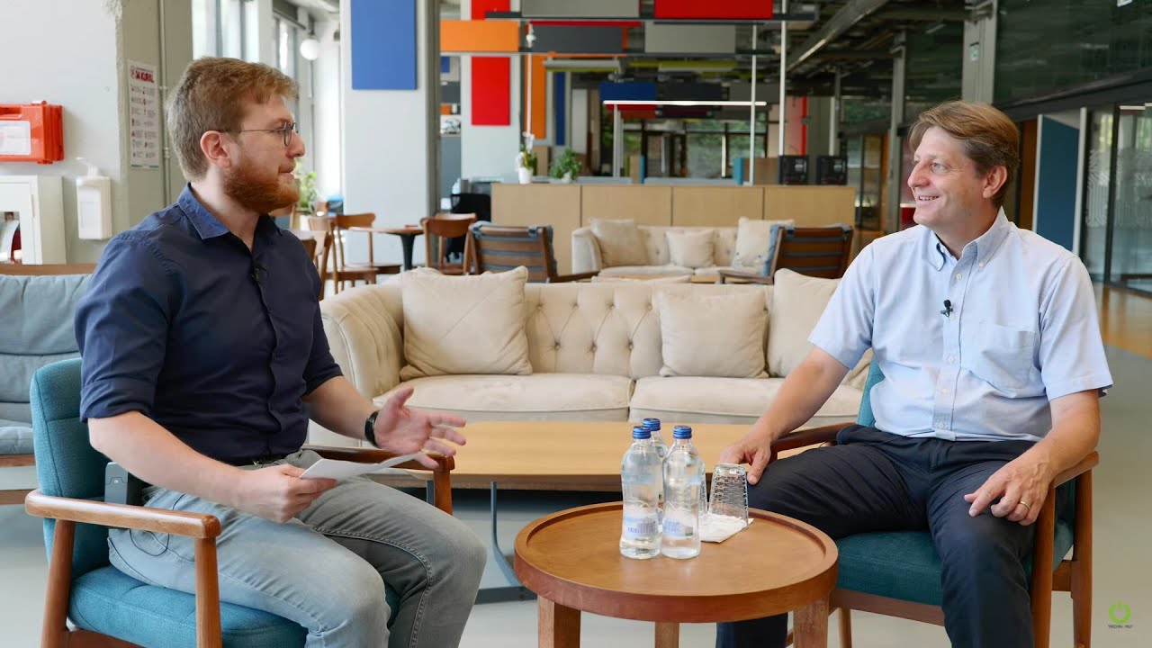 TurkNet Genel Müdürü Cem Mehmet Çelebiler İle İnterneti Konuştuk - YouTube