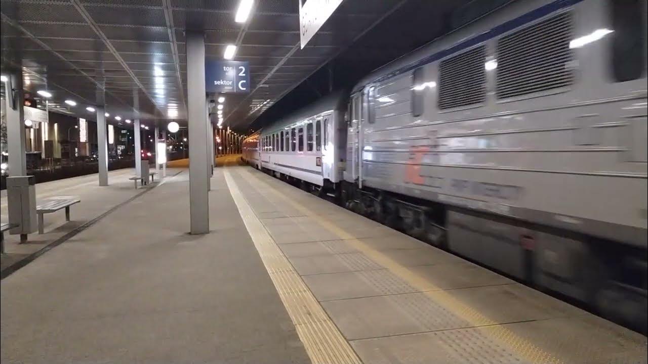 EP07 z IC Słupia Kołobrzeg Główny - Łódź fabryczna - wjazd na stację Gdańsk Wrzeszcz - YouTube
