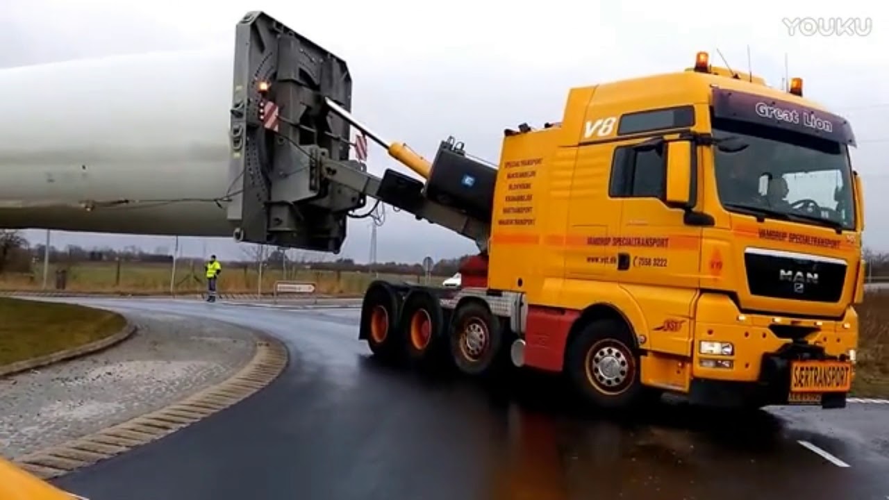 Amazing Trucks Driving Skills - Awesome Semi Trucks Drivers - Extreme ...