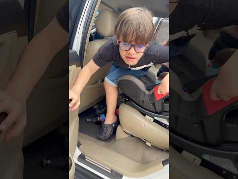 Gabriel vomitando no carro! #shorts