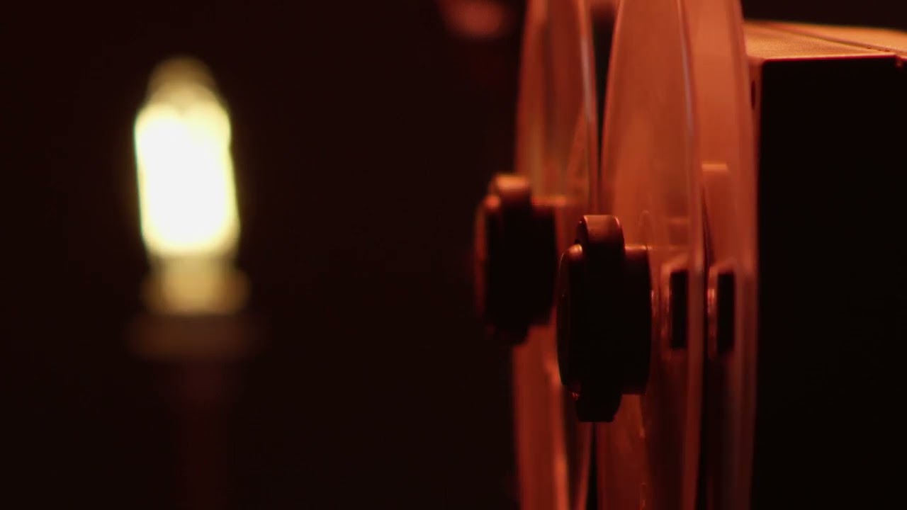 The sound of a vintage projector spinning📽ㅣ빈티지 영사기 돌아가는 소리📽 - YouTube