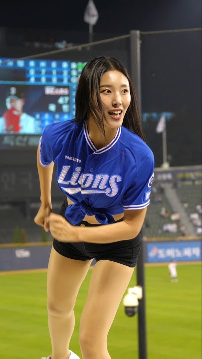 나한테 막 달려오시는 이수진♡가슴떨리네 ( LEE SUJIN) #이수진#치어리더#삼성#프로야구#직캠#LEE SUJIN# - YouTube