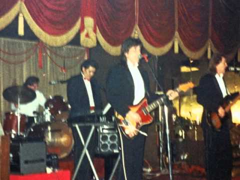 'Everyday Without You' live by Hamilton, Joe Frank & Reynolds - YouTube