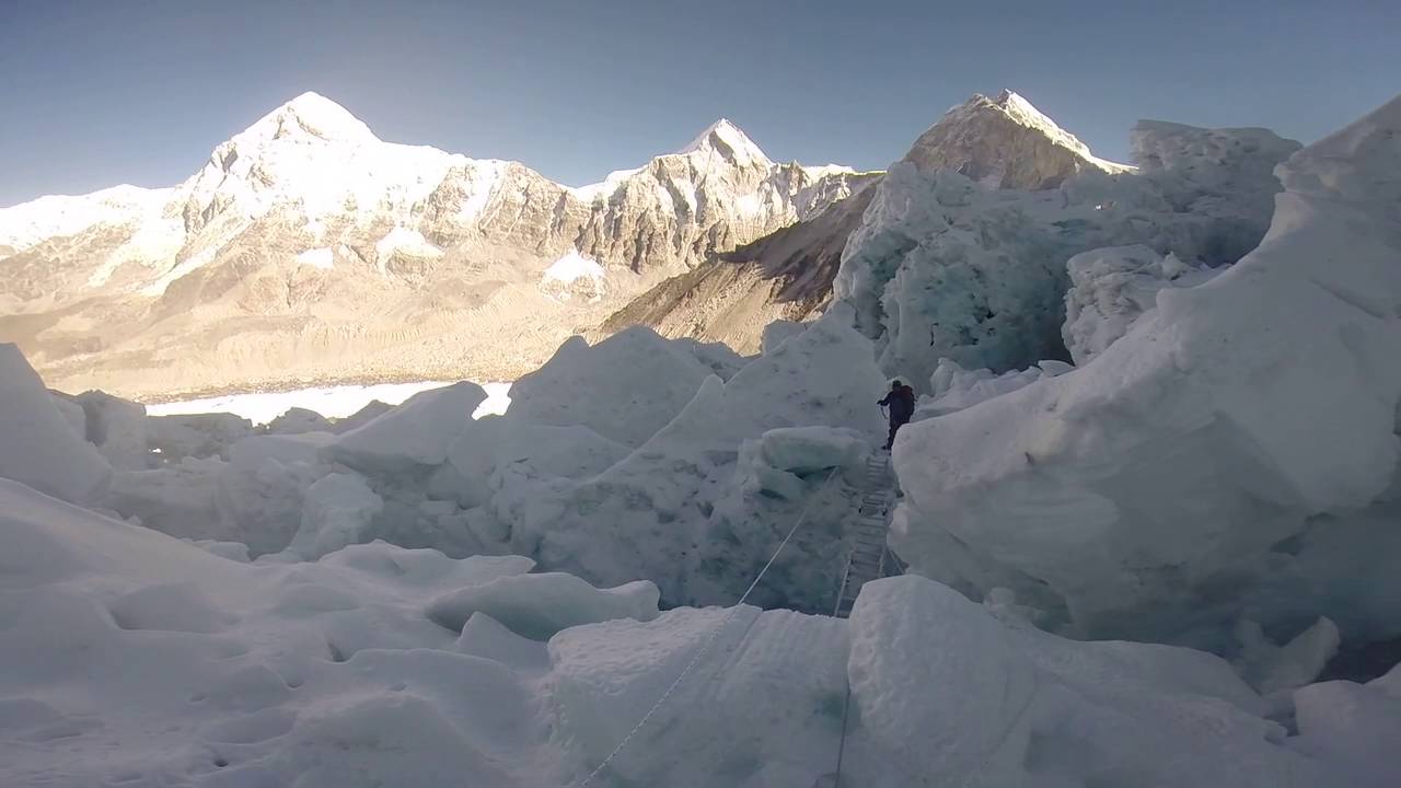 Khumbu Ice Fall 2016 - YouTube