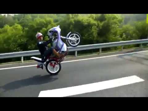Japanese Biker Gang Wheeling compilation - YouTube